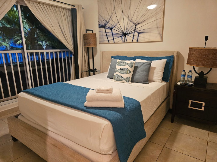 Ocean Front And Pool Apartment Pb - Panama