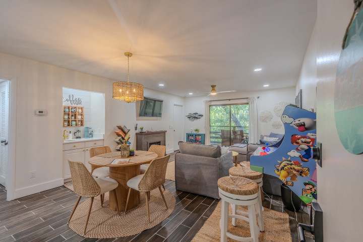 Remodeled 2br Condo-walk To Beach! Arcade, Pool - Amelia Island, FL
