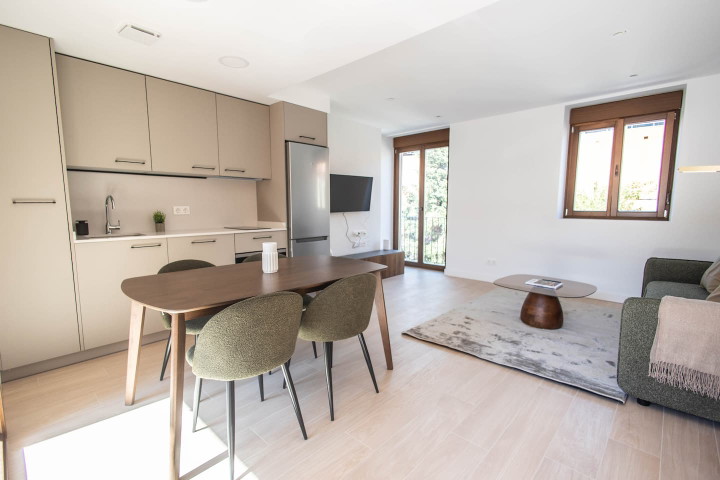 Modern 1-bedroom Apt In Centre Alcalá Henares - Alcala de Henares