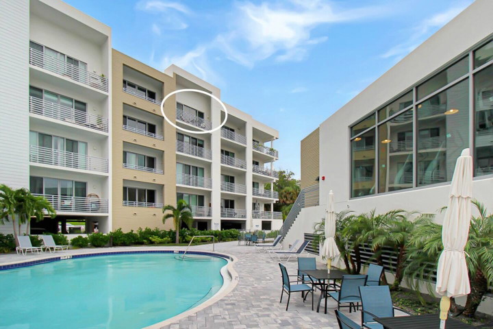 Luxury Living On Sarasota Bay - Admirals Watch - Sarasota, FL