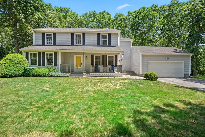 Misquamicut Beach House, Just 1 Mile From The Ocean! - Rhode Island