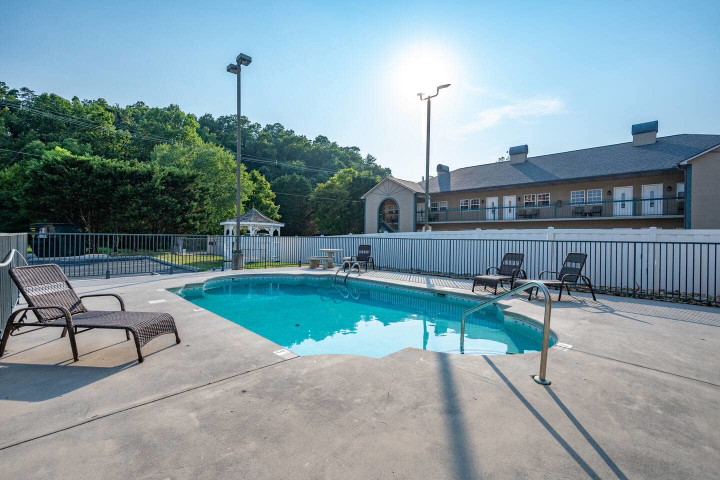 Super Cute 2 Bd/2bth Condo In Pf 2bl Off Pkwy - Pigeon Forge, TN