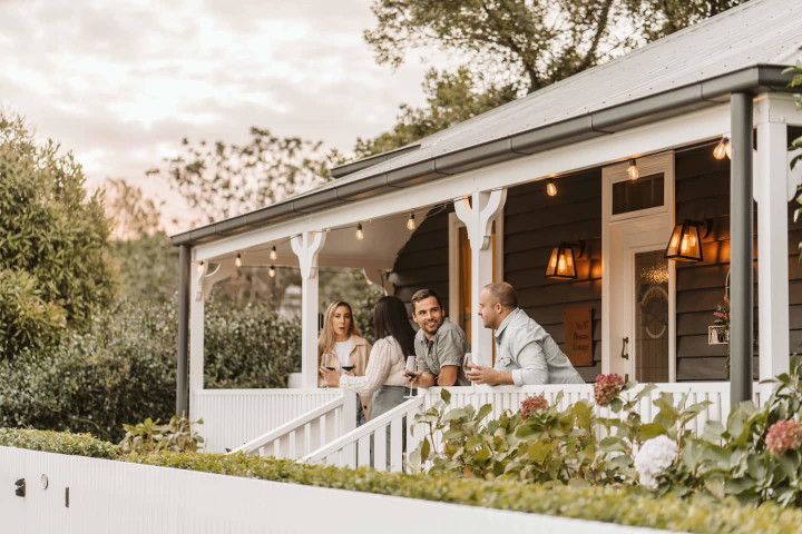 'Blooms At Berry' - Luxury In The Heart Of Berry - Berry