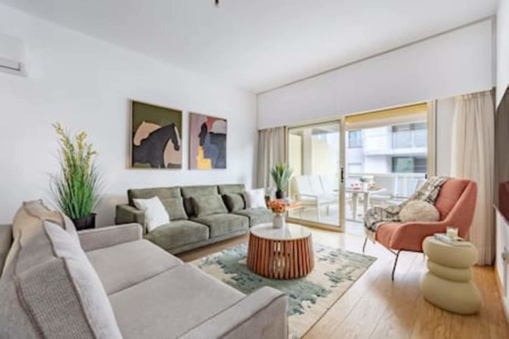 Lena Court - Spacious 3-bedroom Apartment - Limassol