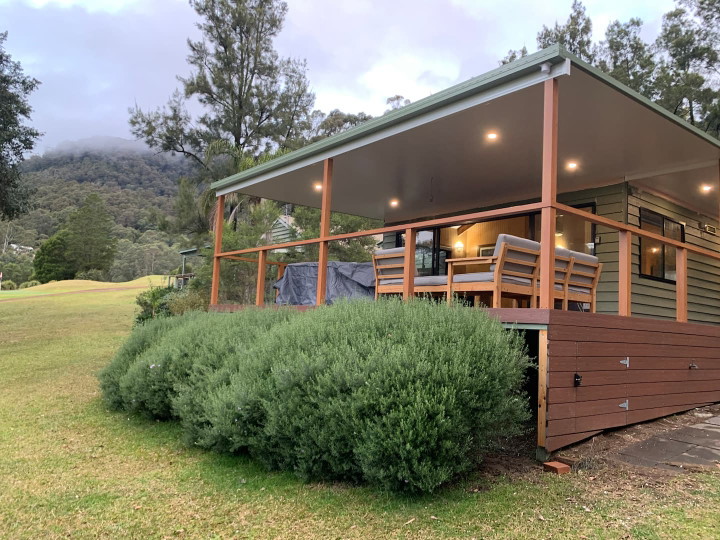 Escarpe Country Club Cabin - Kangaroo Valley