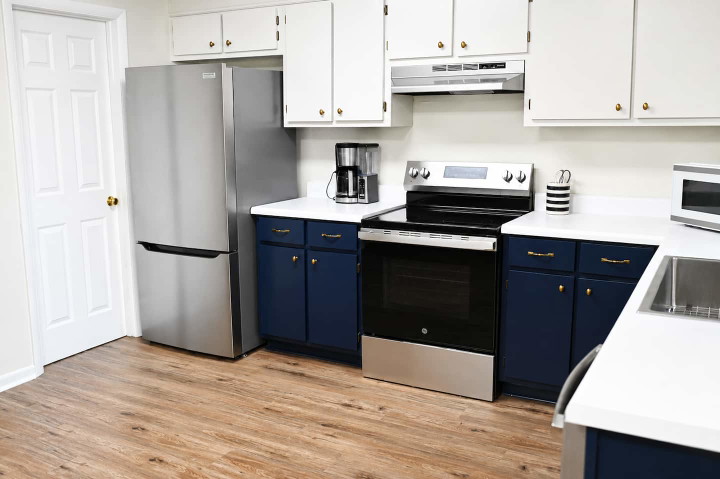 Auburn Den: Dual King Suite Condo Near Toomers - Auburn, AL