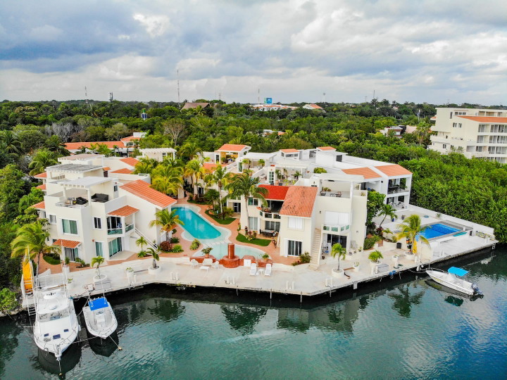 Stunning Large Remodeled Penthouse-big Canal Views - Puerto Aventuras