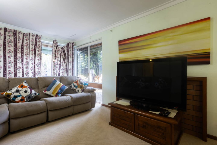 Well Equipped 3br Home With Backyard And Patio! - Cottesloe