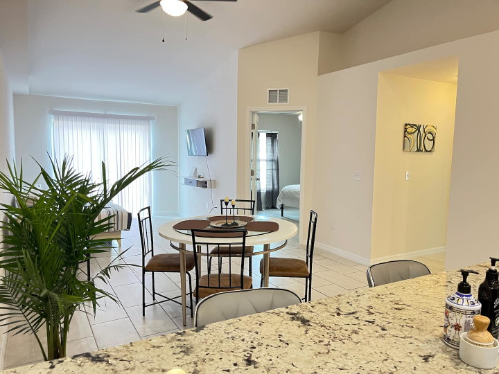 New Cape Coral 3br 2bath | Full Kitchen & Garage - Cape Coral, FL