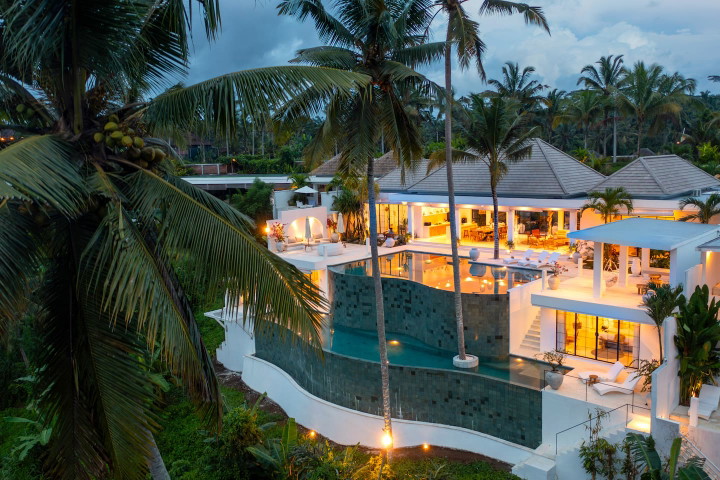 2 Infinity Pools  Jungle Paradise  Ubud 4br Vill - Ubud
