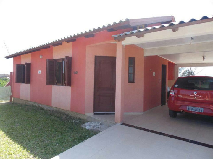 Casa Em Nova Tramandai Com Amplo Espaço - Tramandaí