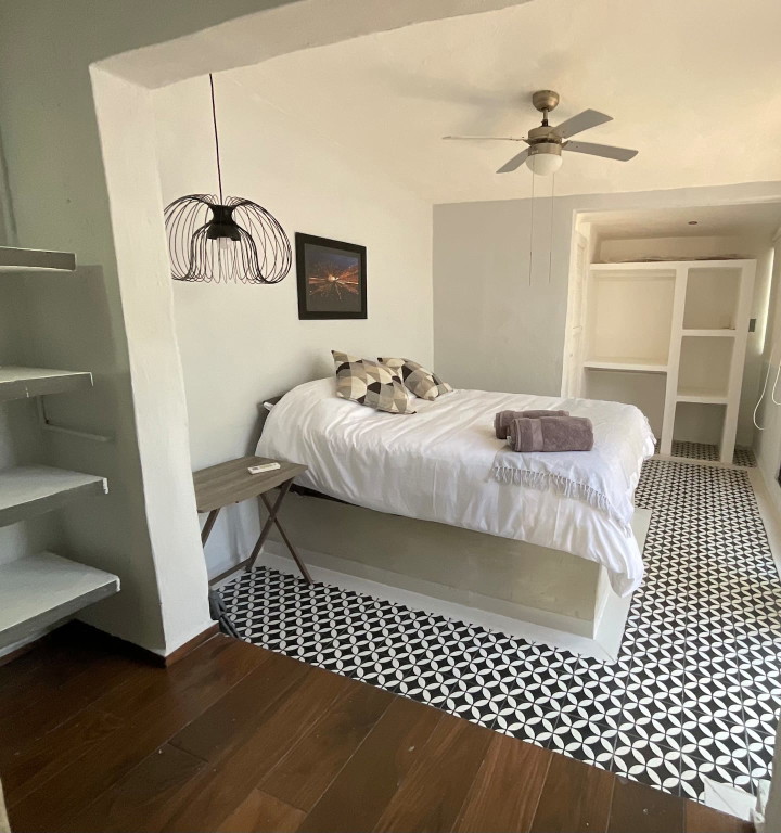 Comfortable Apartment + Central + "Gray" Patio - Cancún