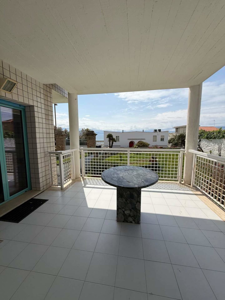 Appartamento Fronte Mare - Santa Marinella