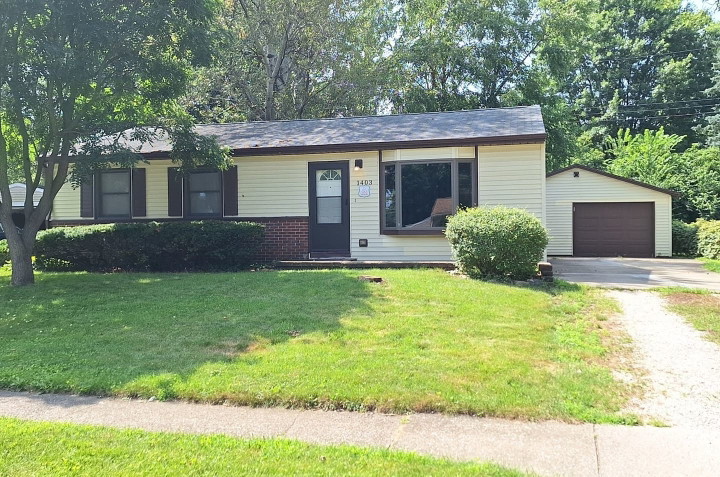 3br 1ba Northwest Champaign - Champaign, IL