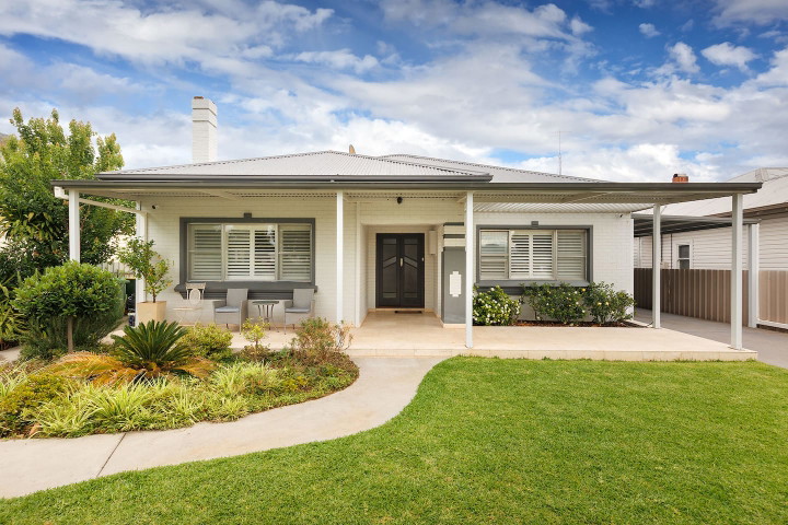Central Entertainer's Paradise - Albury