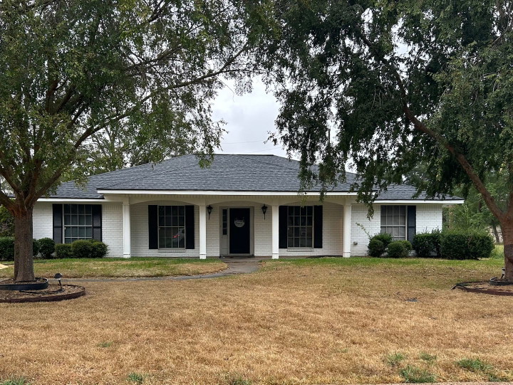 Spacious Beaumont Retreat | Spacious + Home Gym - Beaumont, TX
