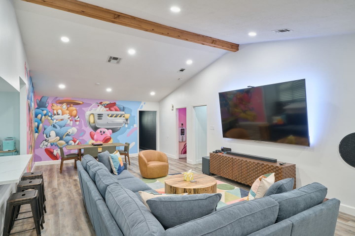 Game On! 15-machine Arcade, Hot Tub, Sleeps 8 - The Woodlands, TX