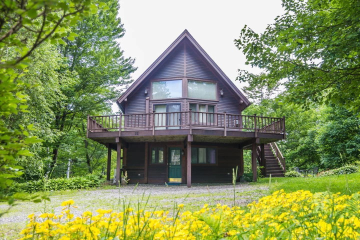 Cottage In The Woods, Close To Everything In Stowe - Stowe, VT