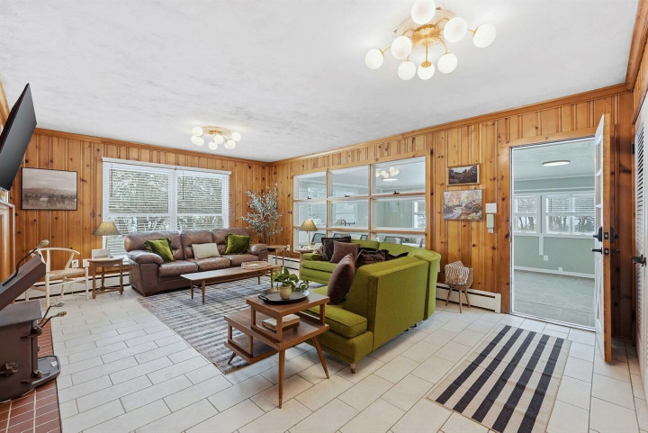 Spacious 4br Retreat | Sleeps 14+ | Pet Friendly - Fort Wayne, IN