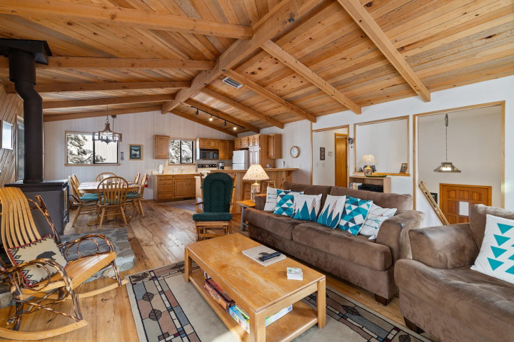 Budget Friendly Home | Minutes To Hiking - Truckee, CA