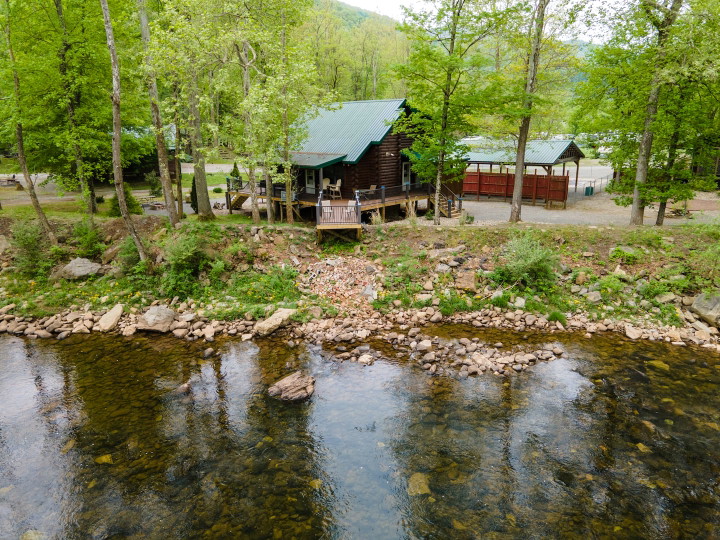 Strangely Cozy Elk Cabin | Fish, Hike, Soak, King - Elkins, WV