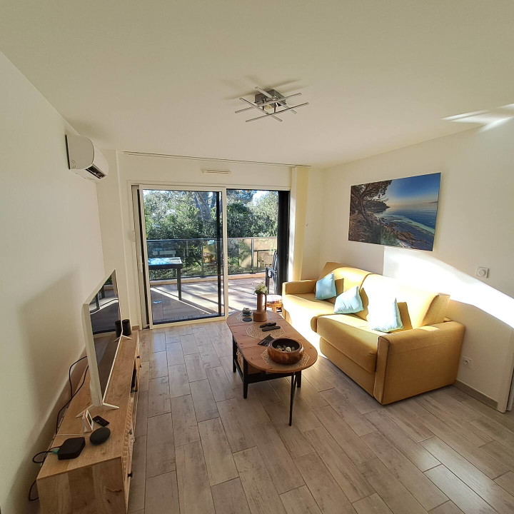 Superbe T3 Plage à Pied, Clim, Terrasse Et Piscine - La Croix-Valmer