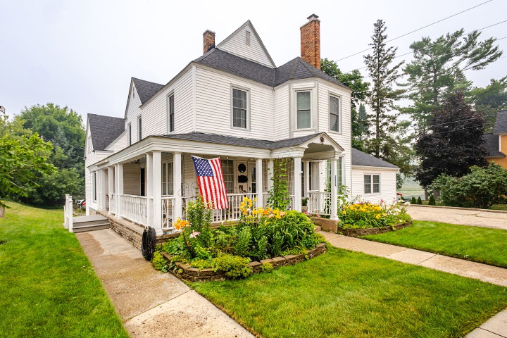 Apartment In The Heart Of Downtown Boyne City - Boyne City, MI