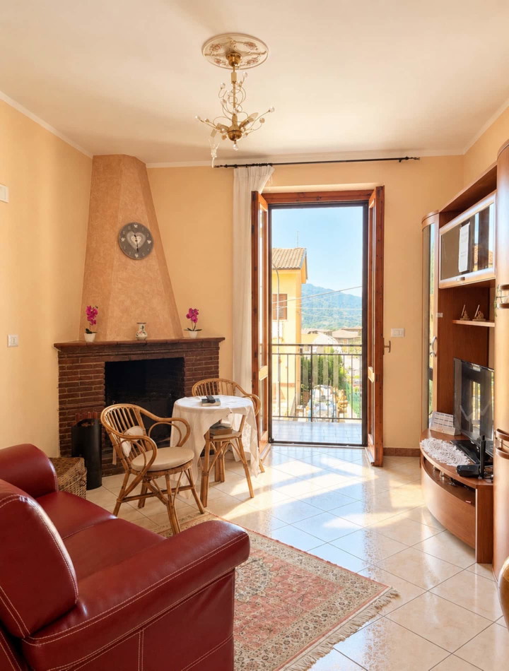 280m² Villa Within Walking Distance Of Lancellotti Castle - Avellino