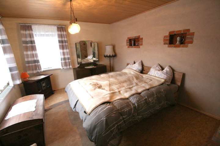 Rural Apartment With Charm/apartment For Workers - Hohenstein-Ernstthal