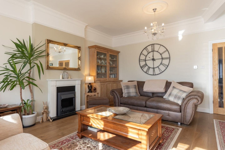 12a Fieldstile Rd: Peaceful Ground Floor Apartment - Southwold