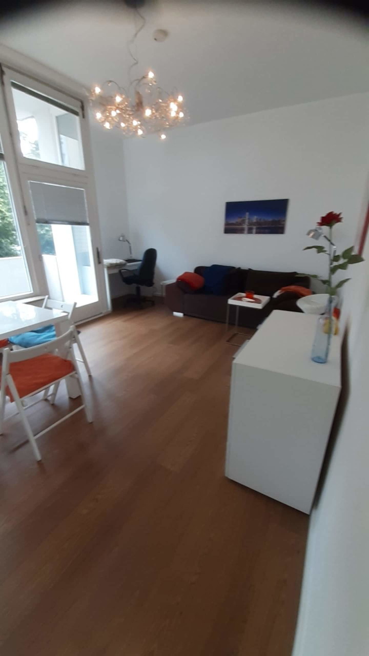 Modernes Apartment Mit Parkblick - Berlin