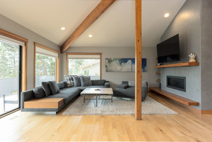 Modern Contemporary, Open Layout, Near Downtown - Bend, OR