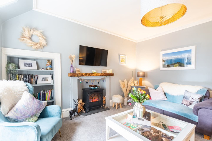 Tower View Apartment - 2 Bedroom Courtyard Home - Dunkeld, UK