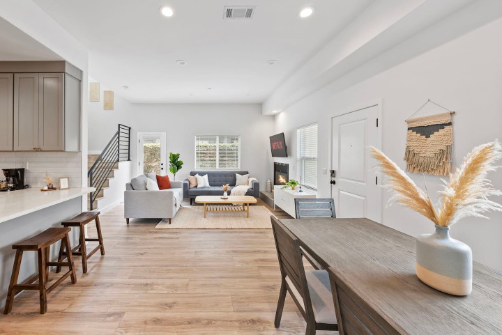 Modern 3br Home Near Disneyland, Beaches, And Shop - Stanton, CA
