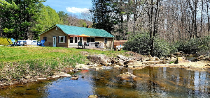 The Creek House On Meadow Run - Farmington, PA