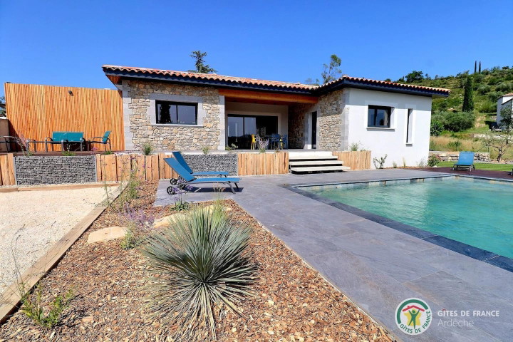 4-star Air-conditioned Villa In Southern Ardèche With Pool - Ardèche