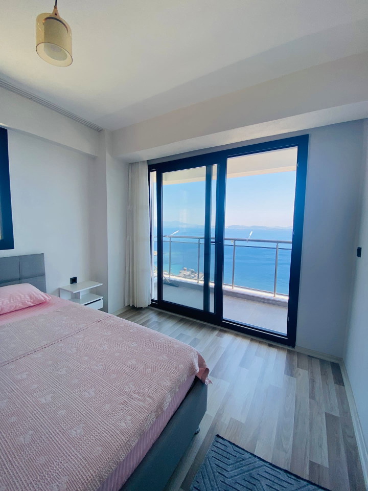 Defne's House / ÇAndarlı Apartment 3 With Sea View - Bademli