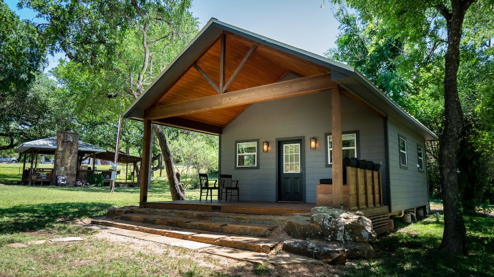 Tiny Home Near Lake, Dog Friendly, Free Pickleball - Texas