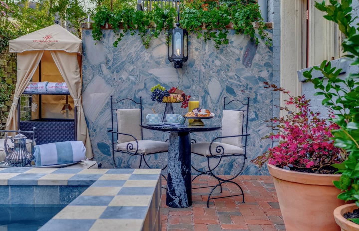 Hawkins House Walk To Forsyth + Plunge Pool - Savannah, GA