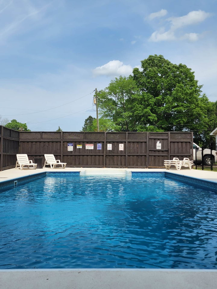 Gordon Guesthouse Studio Suite W/ Hot Tub & Pool! - Raleigh, NC