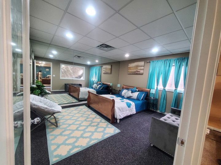 West Bloomfield-luxury Place - Gateway To Nature - Farmington Hills, MI