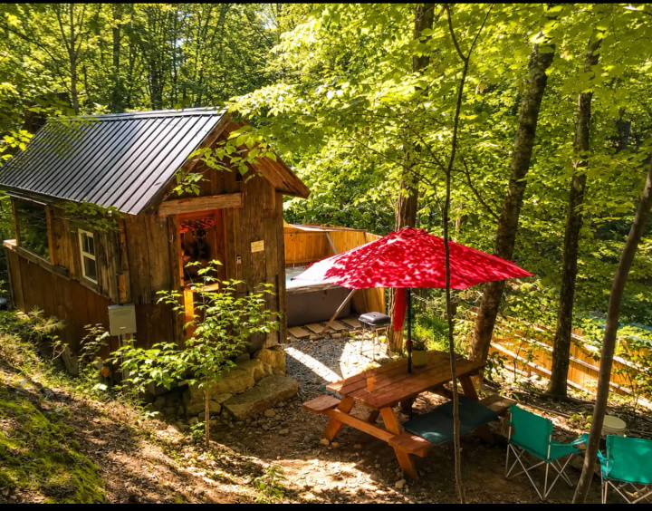 Beaver Creek, Una Casa Pequeña Experiencia Con Su Propia Bañera De Hidromasaje Y Una Tarifa Asequible - Cosby, TN