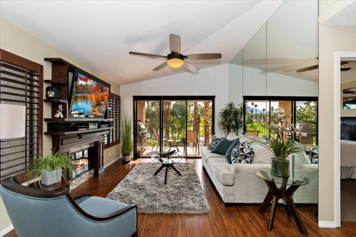 Stunning Condo, Views Of Fairway, Pool.  3 Bedroom - Palm Desert, CA