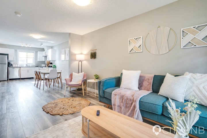 Westwood.sleeps 8 - Central - A/c - Edmonton, Canadá