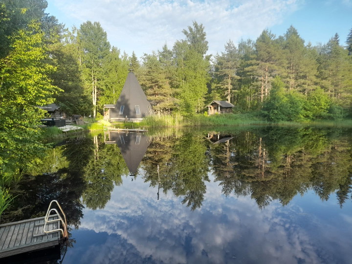 Log Cabin By The Shore Of Your Own Pond - Pori