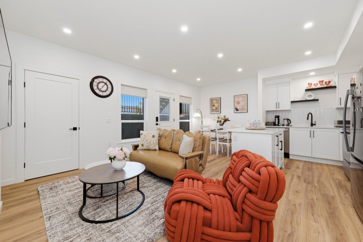 Cozy Designer 2br Suite | Near Event Centre - Langley