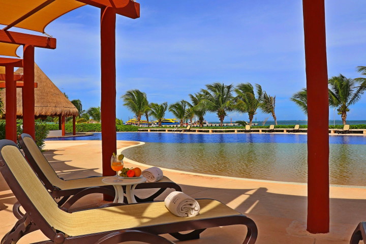 Beach & Private Jacuzzi + Tours + Car Rental - Cancún