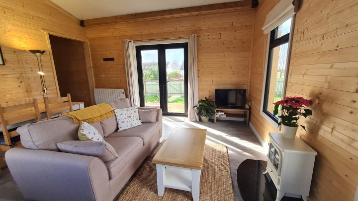 Cosy Two-bedroom Garden Lodge Near Galway - County Clare