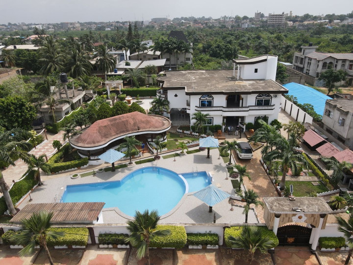 Elegant Villa Mansion - 5br In Porto-novo, Benin - Benín