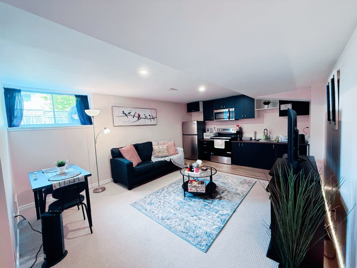Tranquil Private Guest Suite | Kitchen & Bath - Ottawa